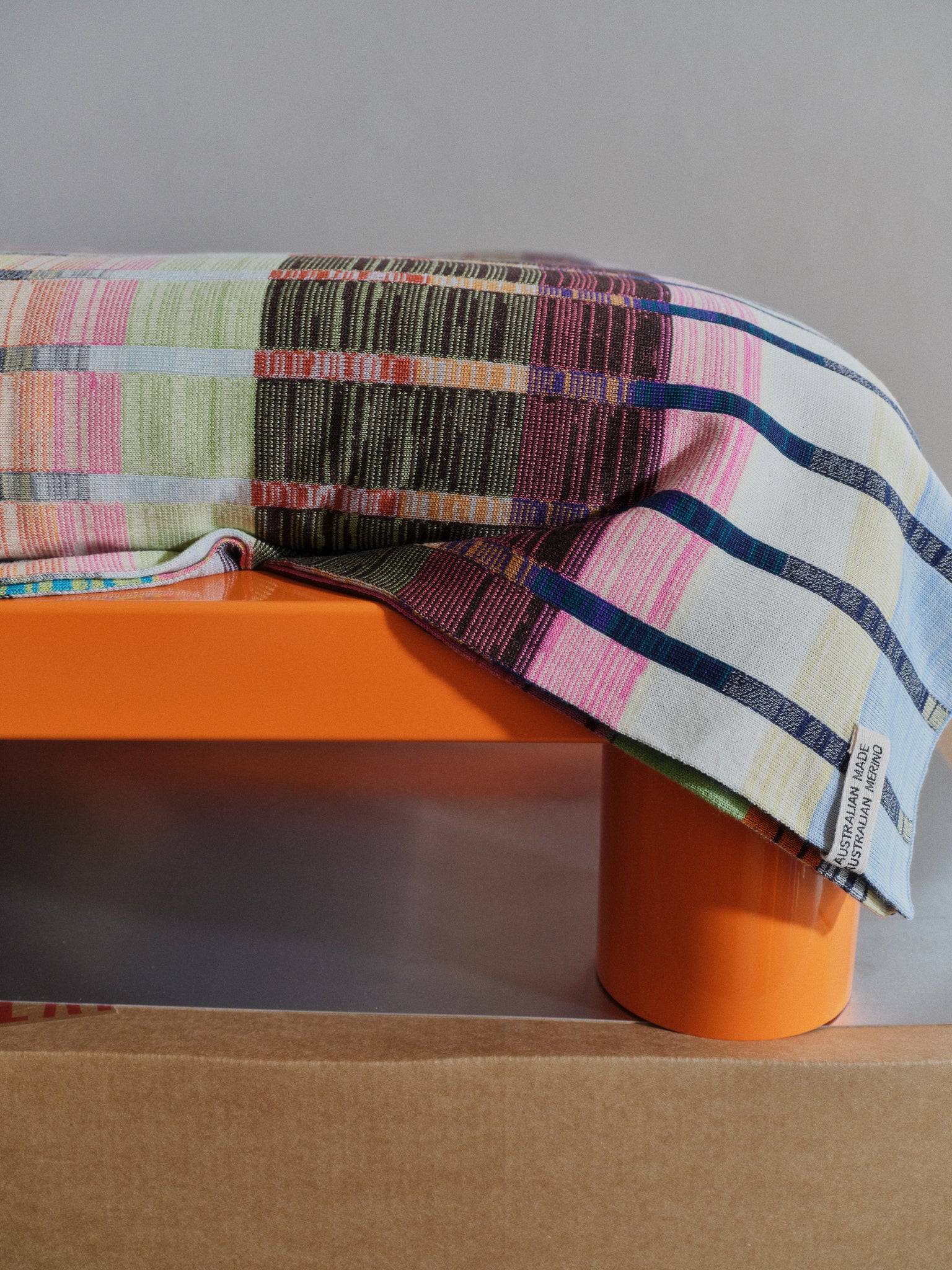 1-Of-1 YARNBOW KING – CURIOPRACTICE